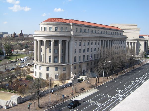 Federal Reserve Policy Shift Explained | 2026 Rate Changes | Laconic Times